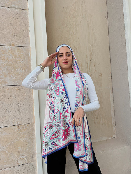 Amorada in Satin – Azwa2